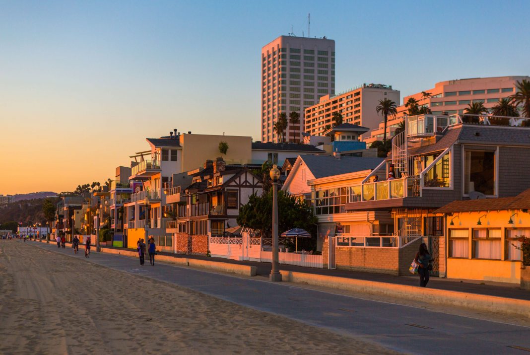 10 Reasons Why You Should Visit Santa Monica This Holiday Season - TSG